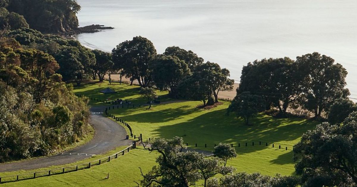 Wanderer - 4 Berth Campervan & Motorhome Hire | Britz NZ